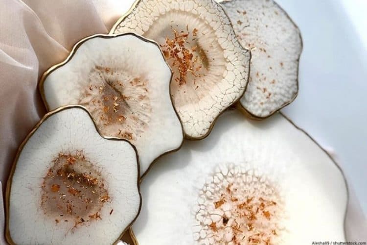 Resin Coasters - Step by Step Tutorial on Making Resin Coasters