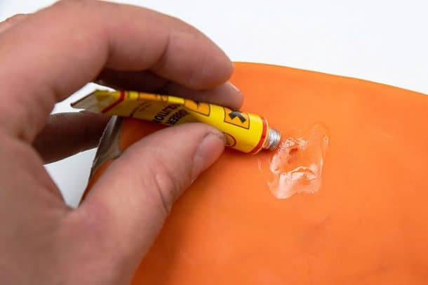 How to Glue HDPE - A Guide to Choosing and Using the Best HDPE Glue