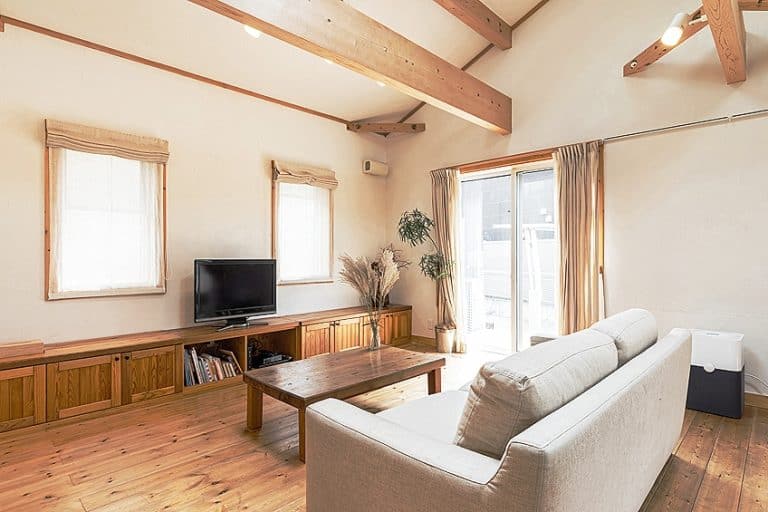 Standard Ceiling Height - Elevating Spaces